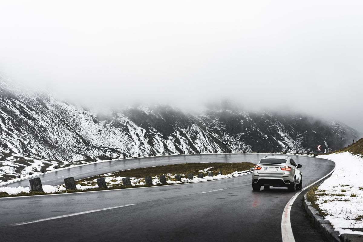 Rental Car Driving Tips In Snow And Ice AutoSlash Car Rental Tips Rental Car Driving Tips In Snow And Ice AutoSlash Car Rental Tips